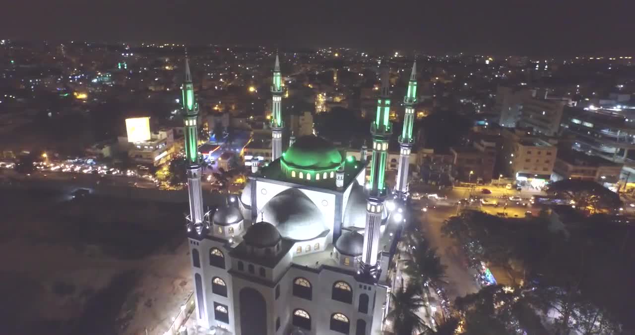 Muslim Videos • Mecca